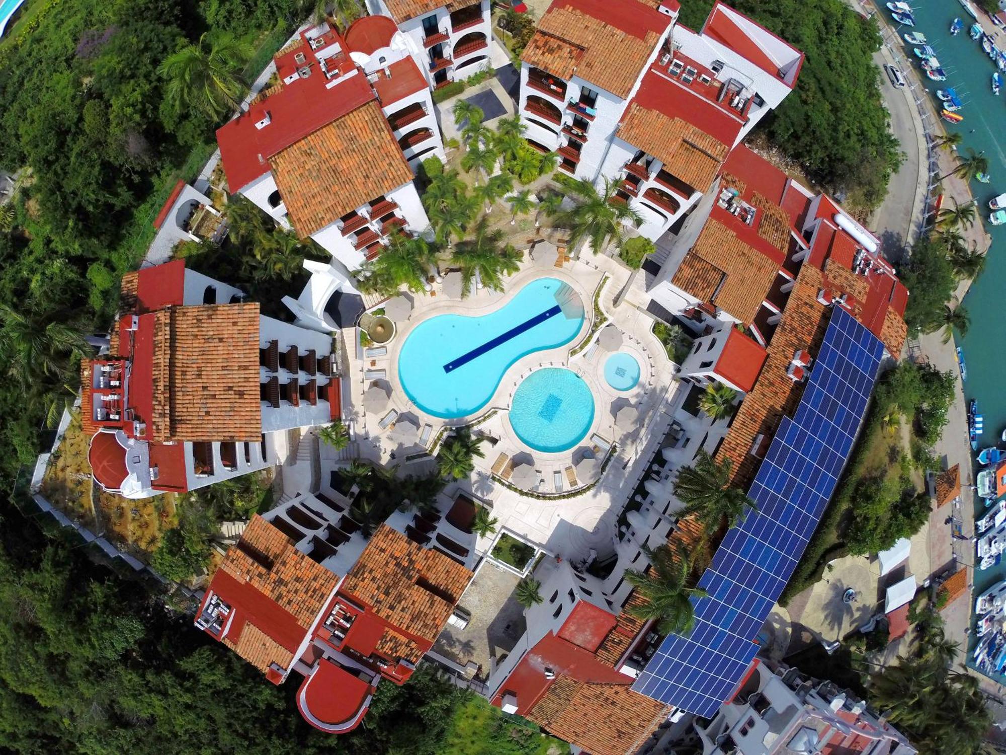 Hotel Marina Resort & Beach Club - Mundo Joven