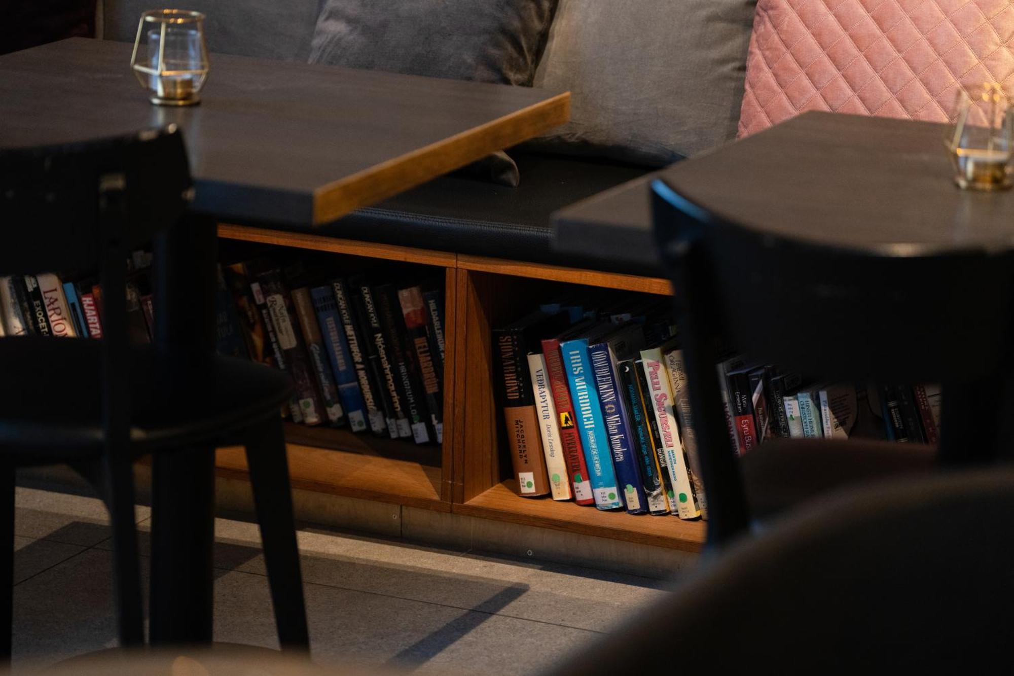 Konvin Hotel Near Keflavik Airport | Guide to Iceland