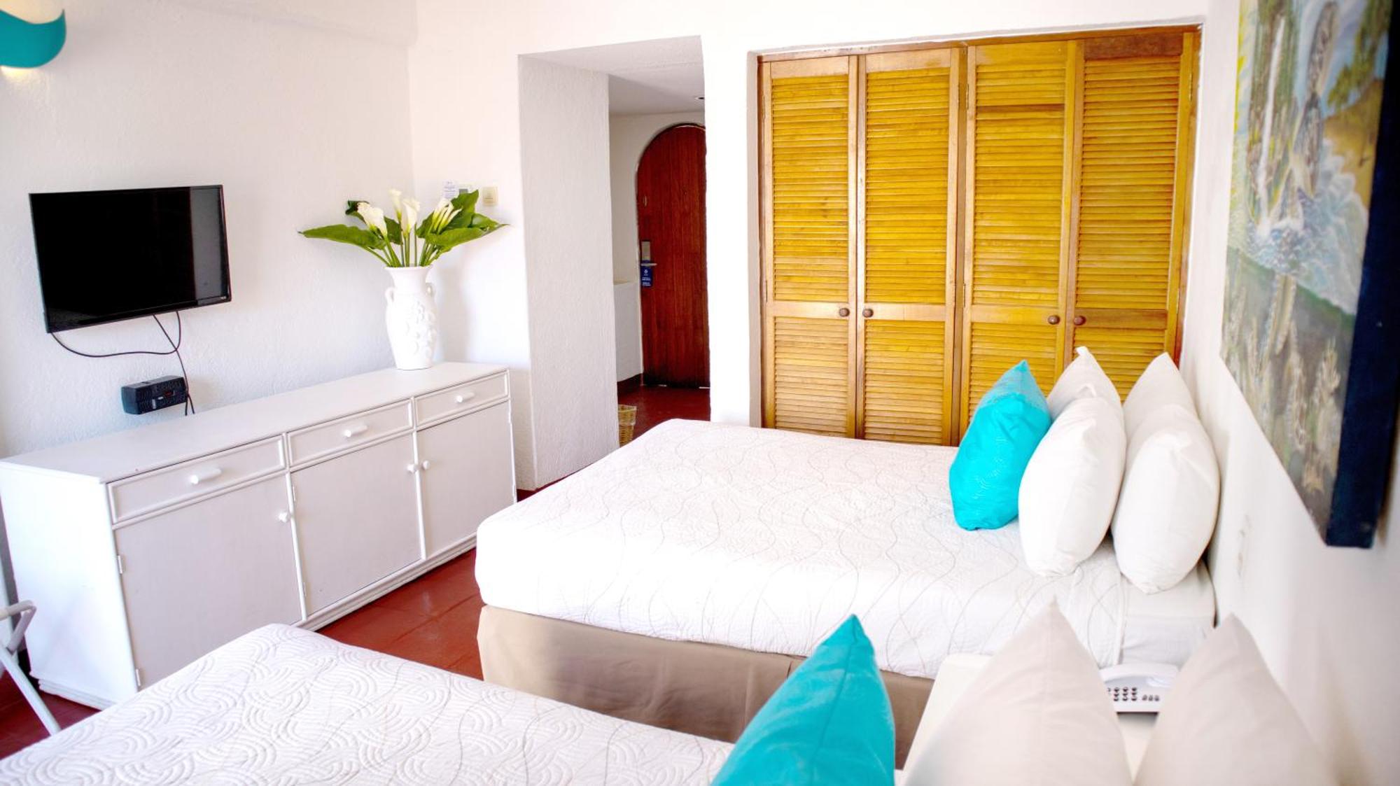 Hotel Marina Resort & Beach Club - Mundo Joven