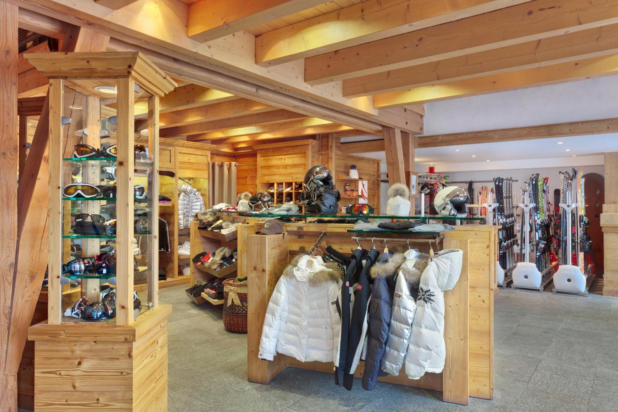 Hôtel Les Barmes de l’Ours,Alpet franceze nga 2.935