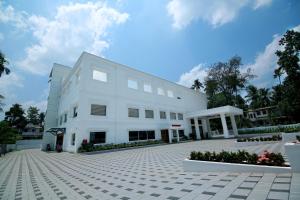 HOTEL KABANI PALACE, Muvattupuzha, India - Photos, Room Rates & Promotions