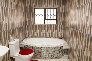 Boeketlong Lodge, Jane Furse, South Africa: prices, occupancy, contact ...