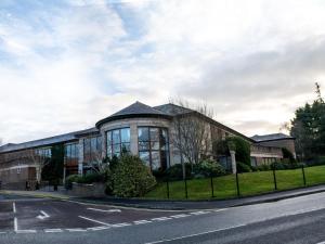 Armagh Station to Portadown Station - 5 ways to travel via line 251 bus