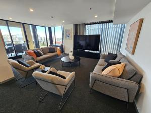North Terrace Adelaide Hotels | North Terrace Hotels in Adelaide ...