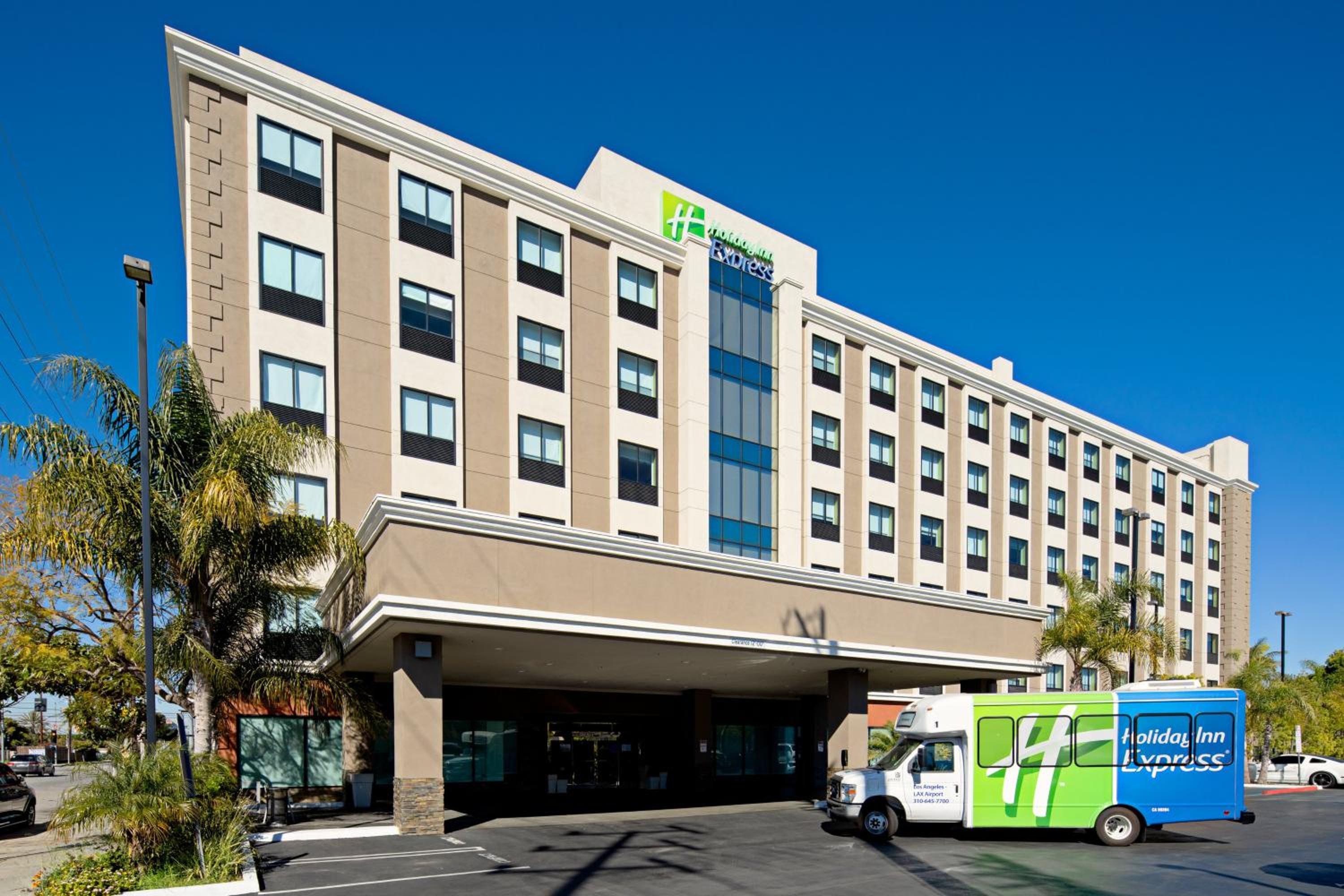 Holiday Inn Express Los Angeles LAX Airport By IHG - Best stays in Los ...