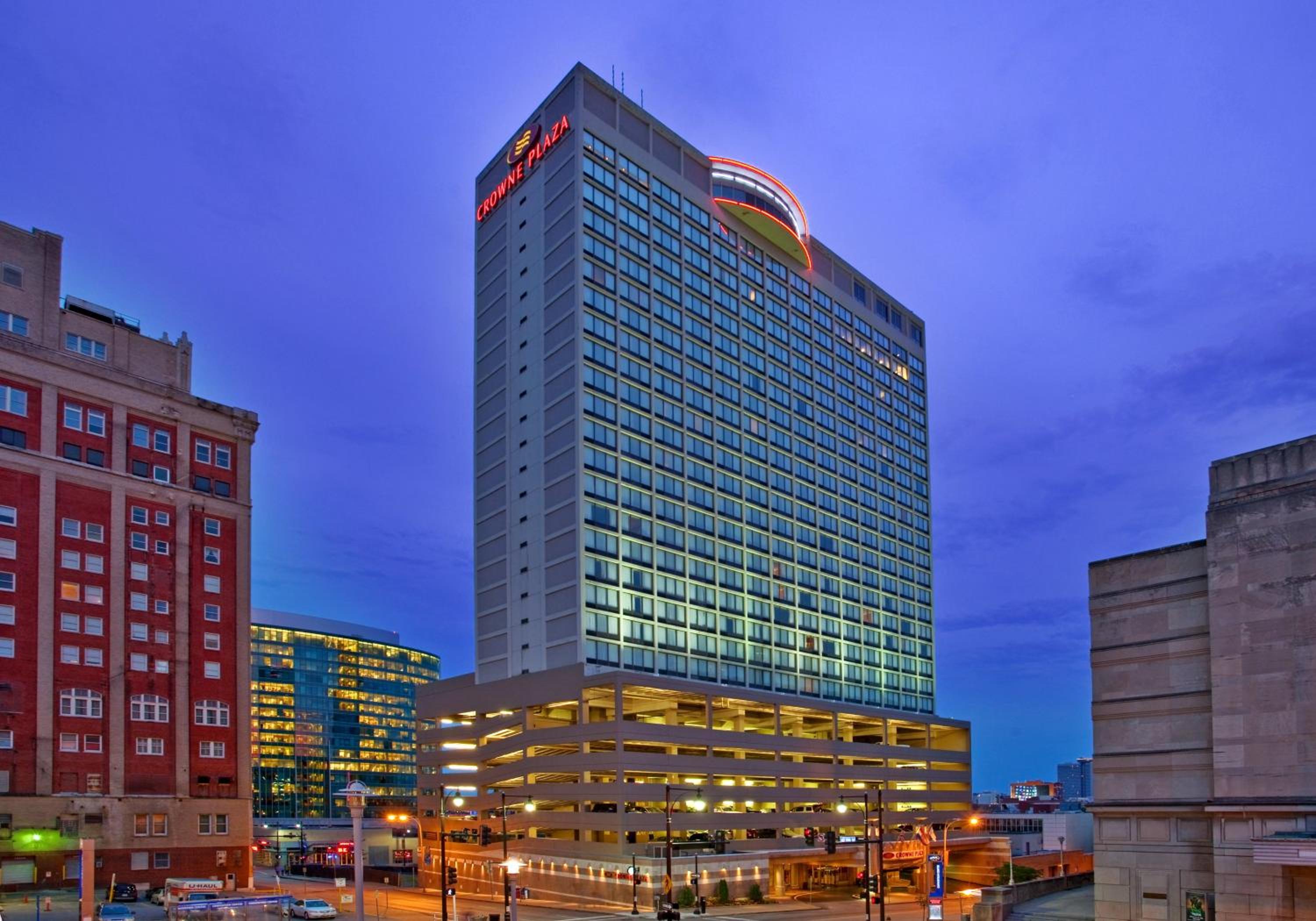Crowne Plaza Hotel Kansas City Downtown By IHG - Best stays in Kansas ...