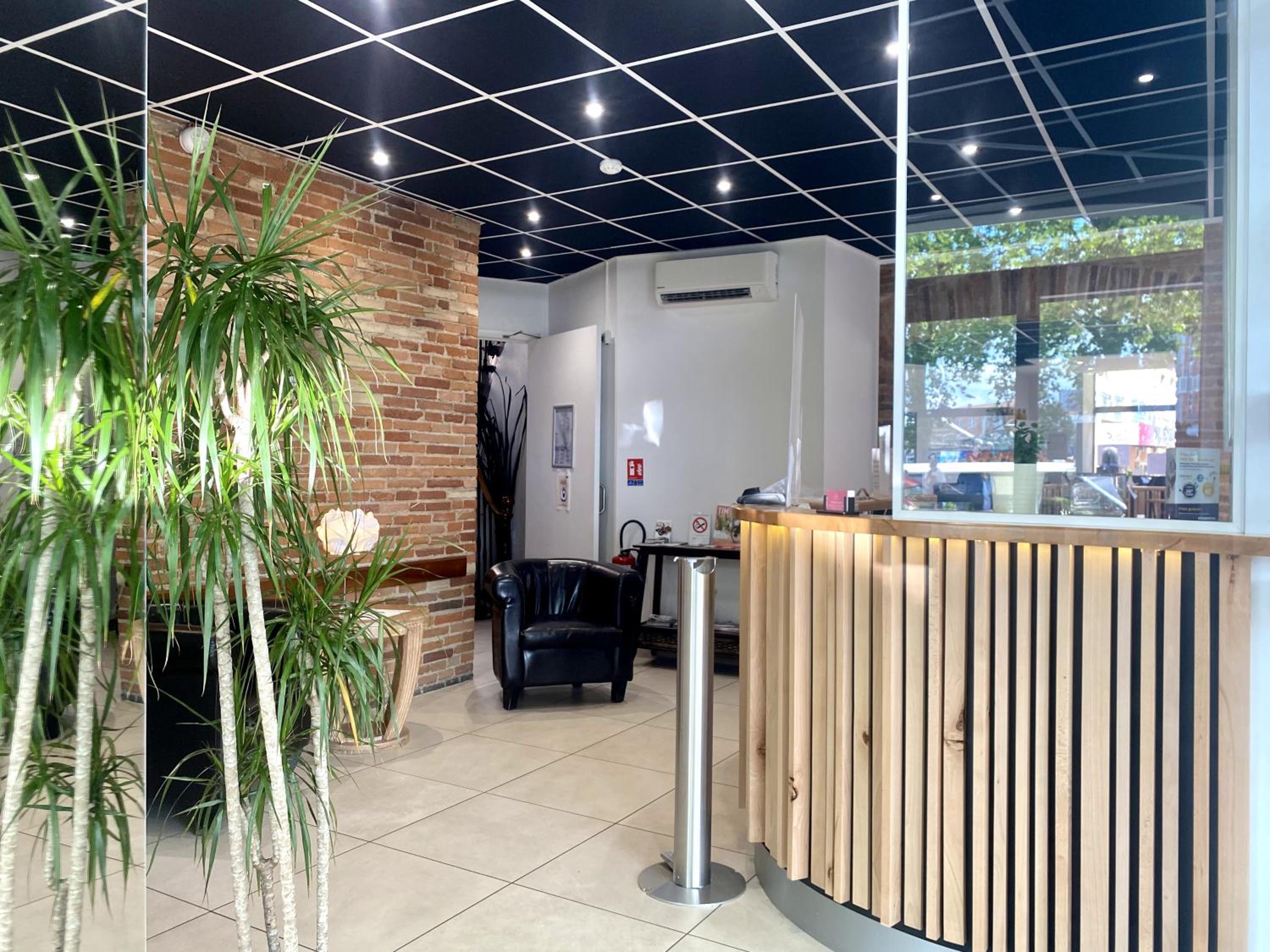 Hotel de Bordeaux - Best stays in Toulouse, France - Skiplagged