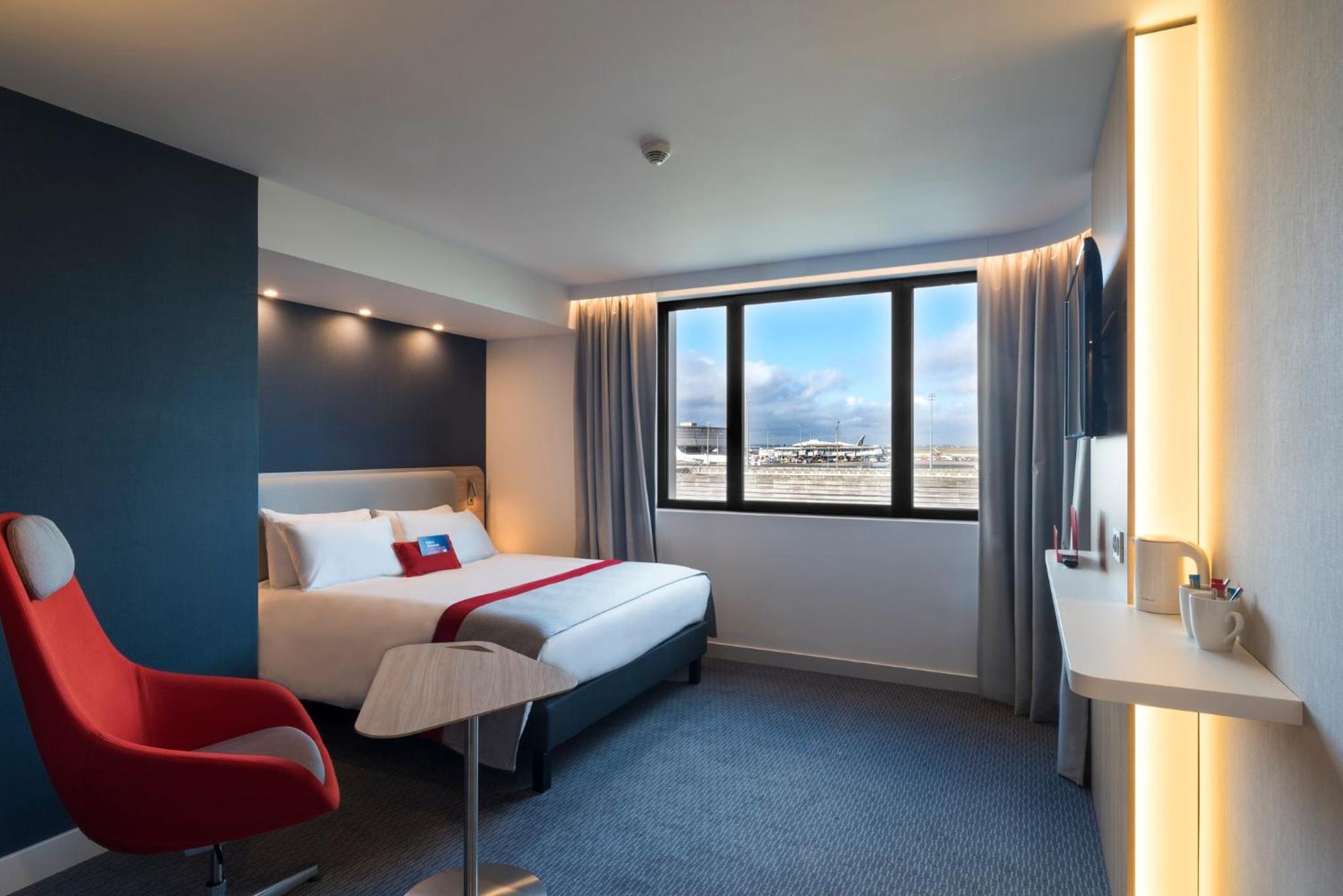 Holiday Inn Express Paris - CDG Airport By IHG - Best stays in Roissy ...