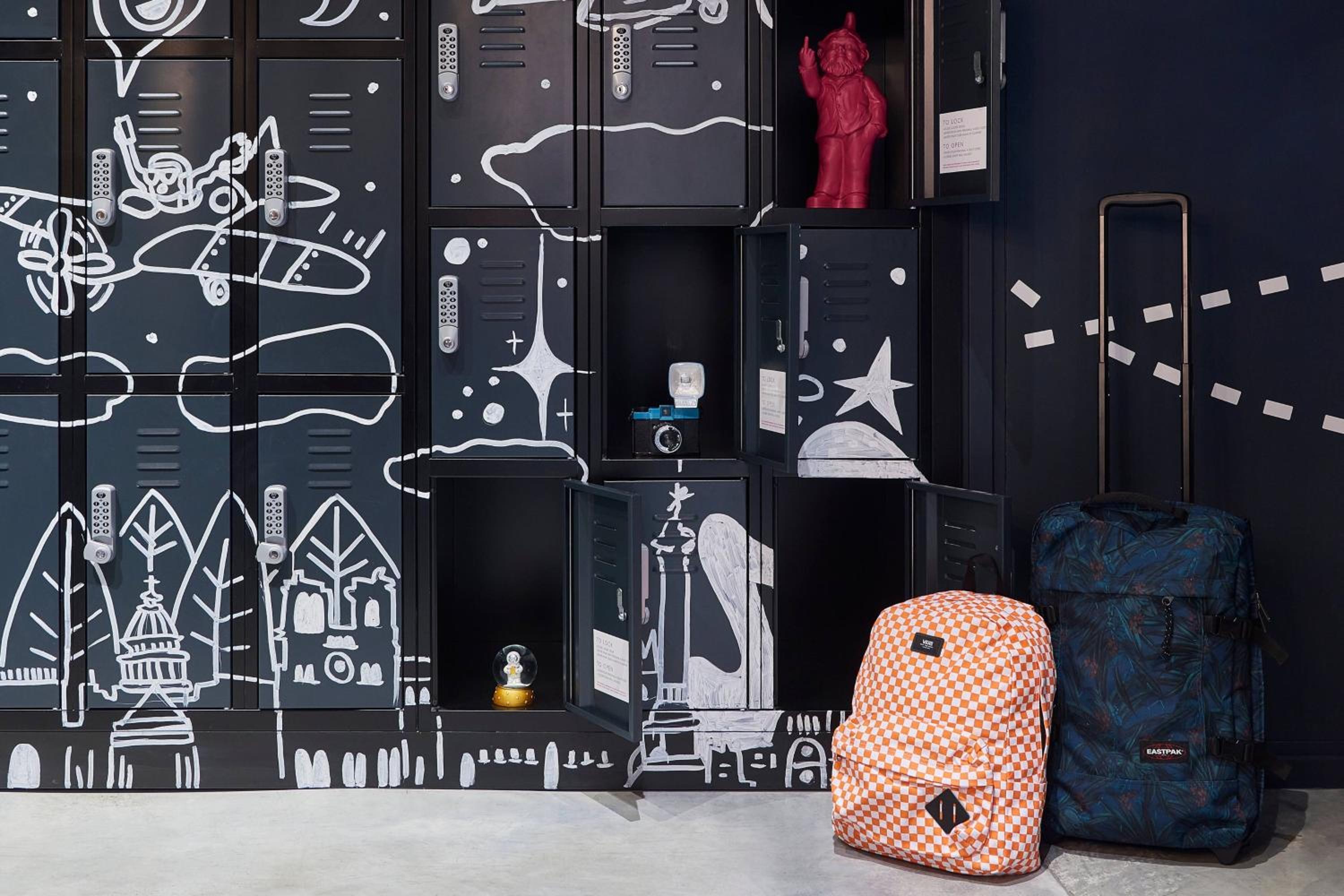 Moxy Paris Charles de Gaulle Airport - Best stays in Roissy, France ...