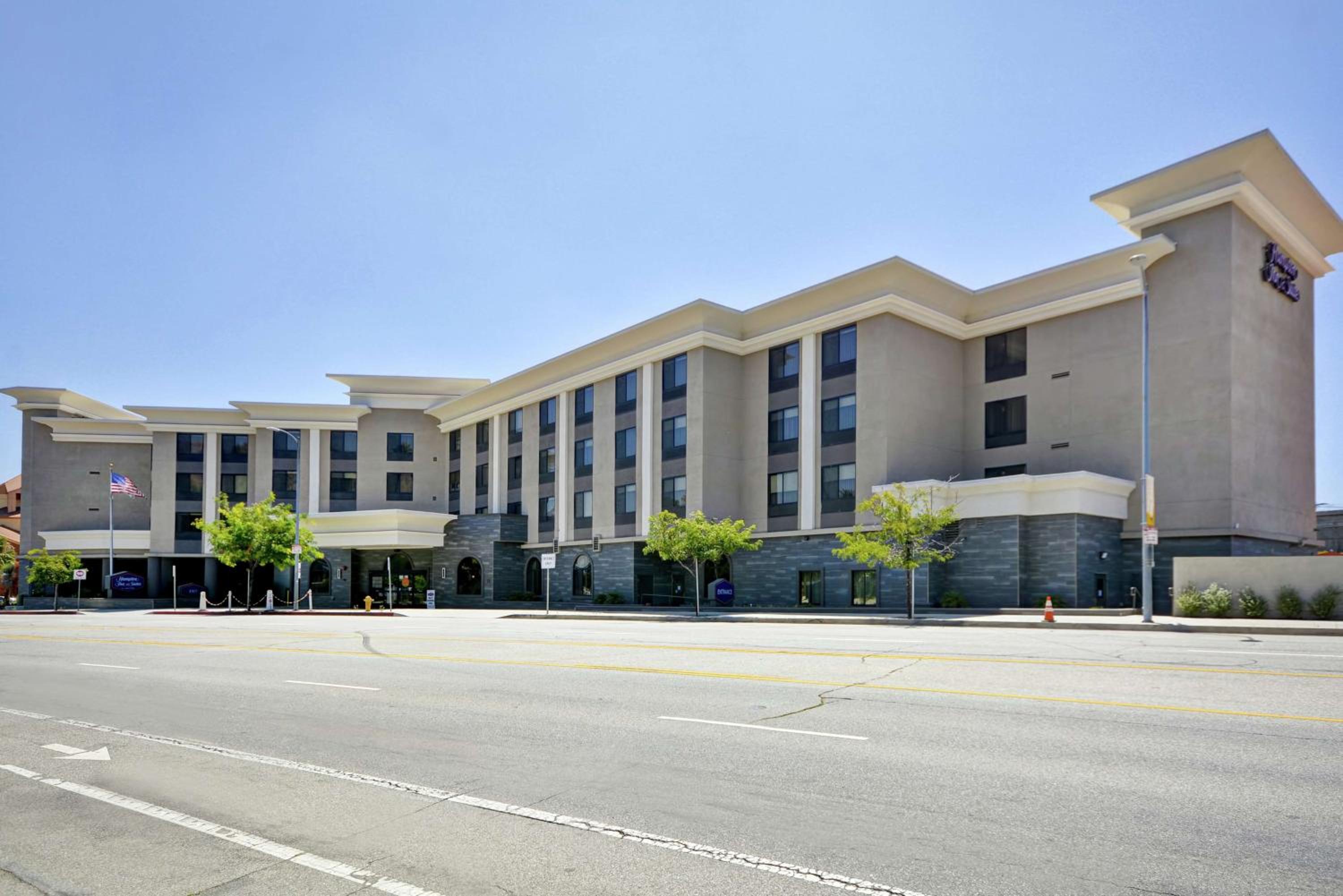 Hampton Inn By Hilton & Suites Los Angeles Burbank Airport - Best stays ...