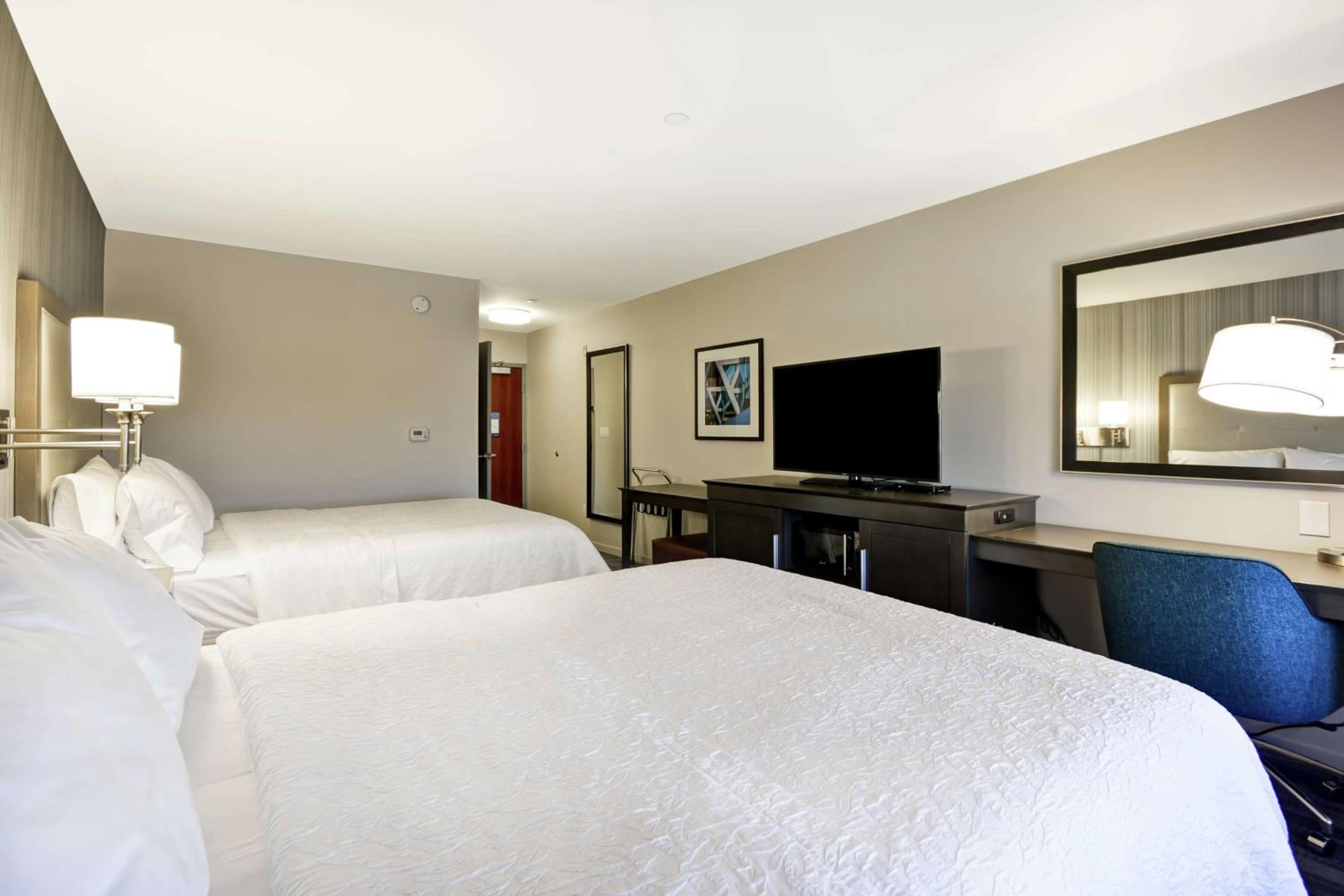 Hampton Inn By Hilton & Suites Los Angeles Burbank Airport - Best stays ...
