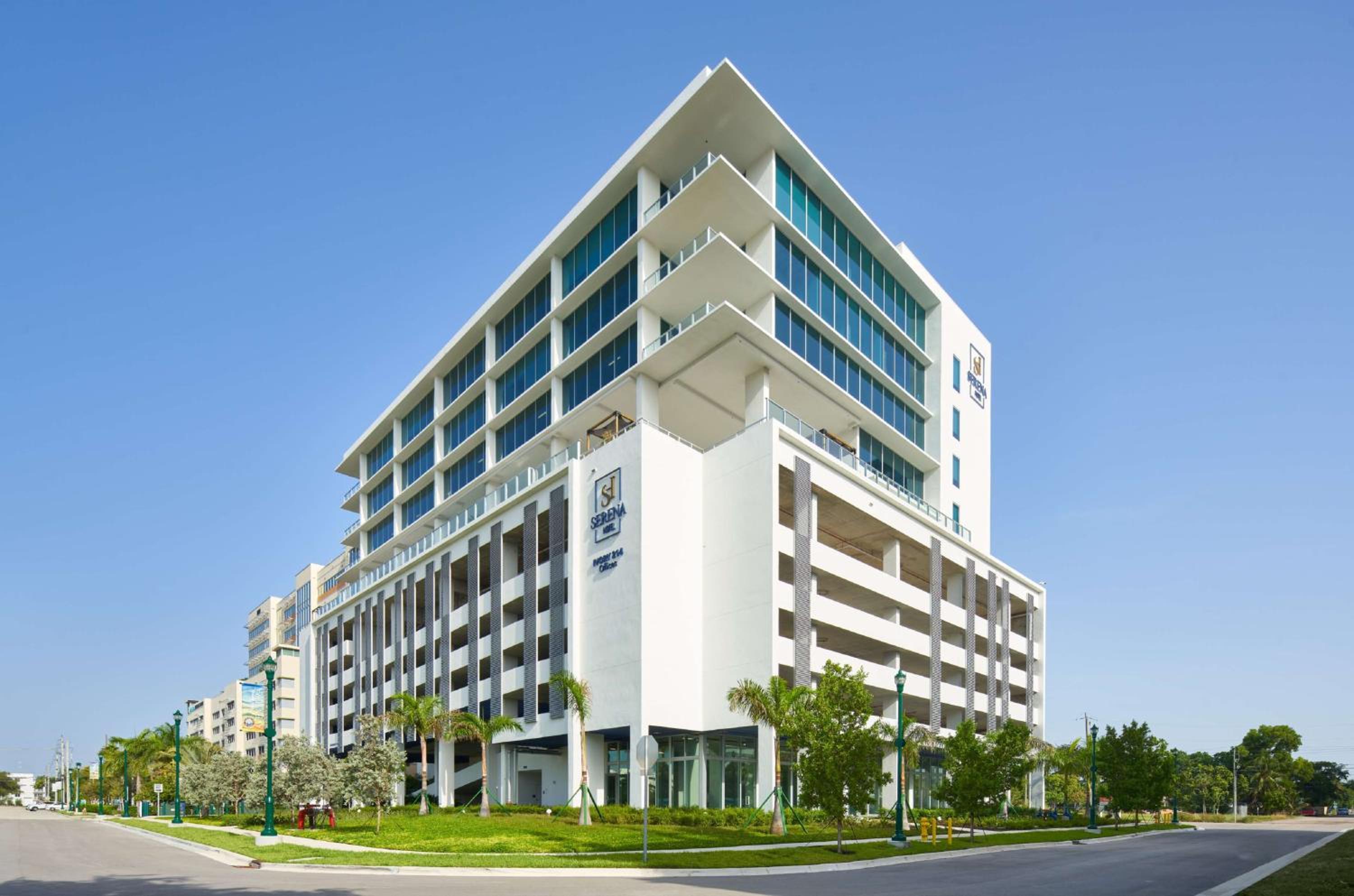 Serena Hotel Aventura, Tapestry Collection By Hilton - Best stays in ...