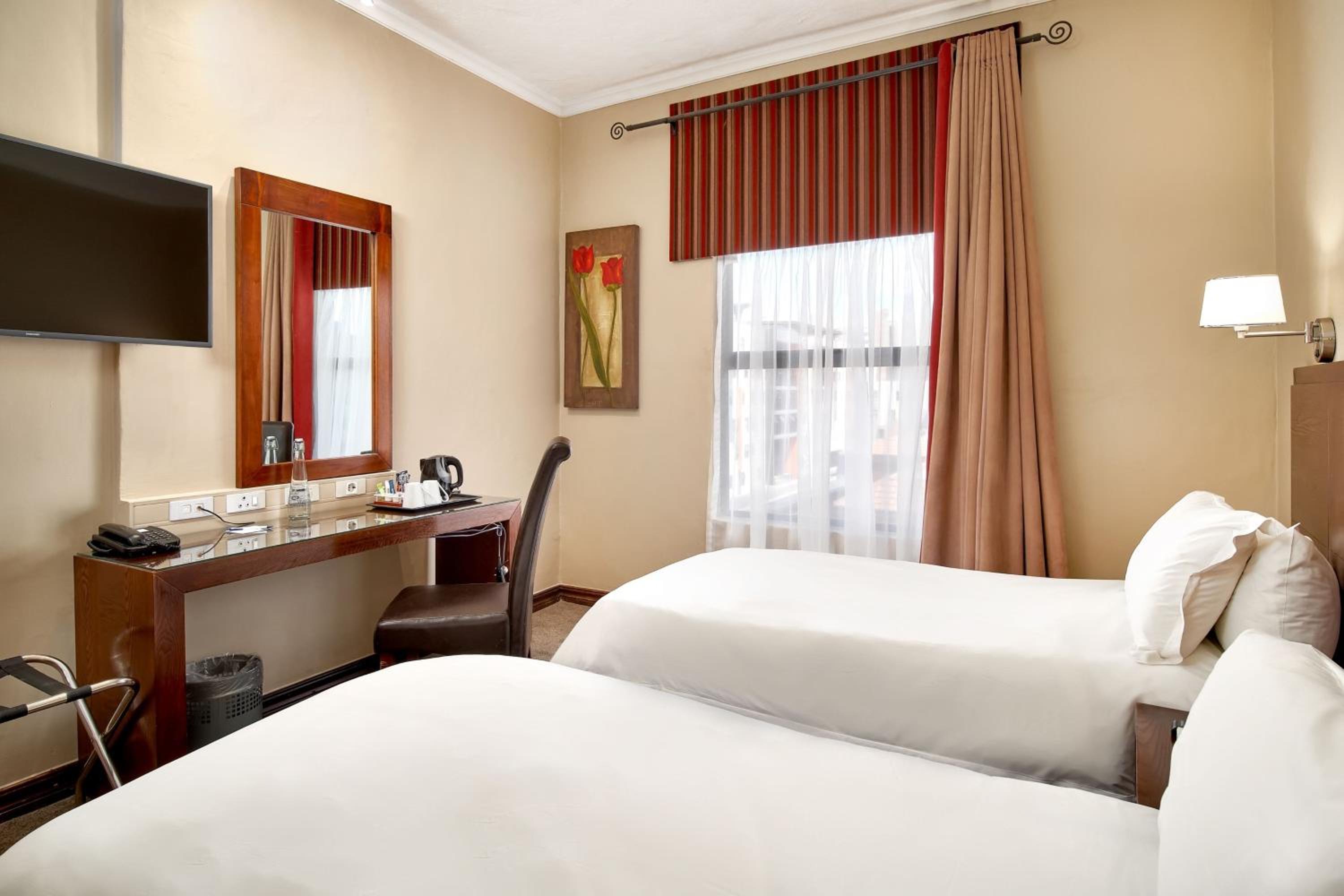 Protea Hotel by Marriott Pretoria Hatfield - Best stays in Pretoria ...