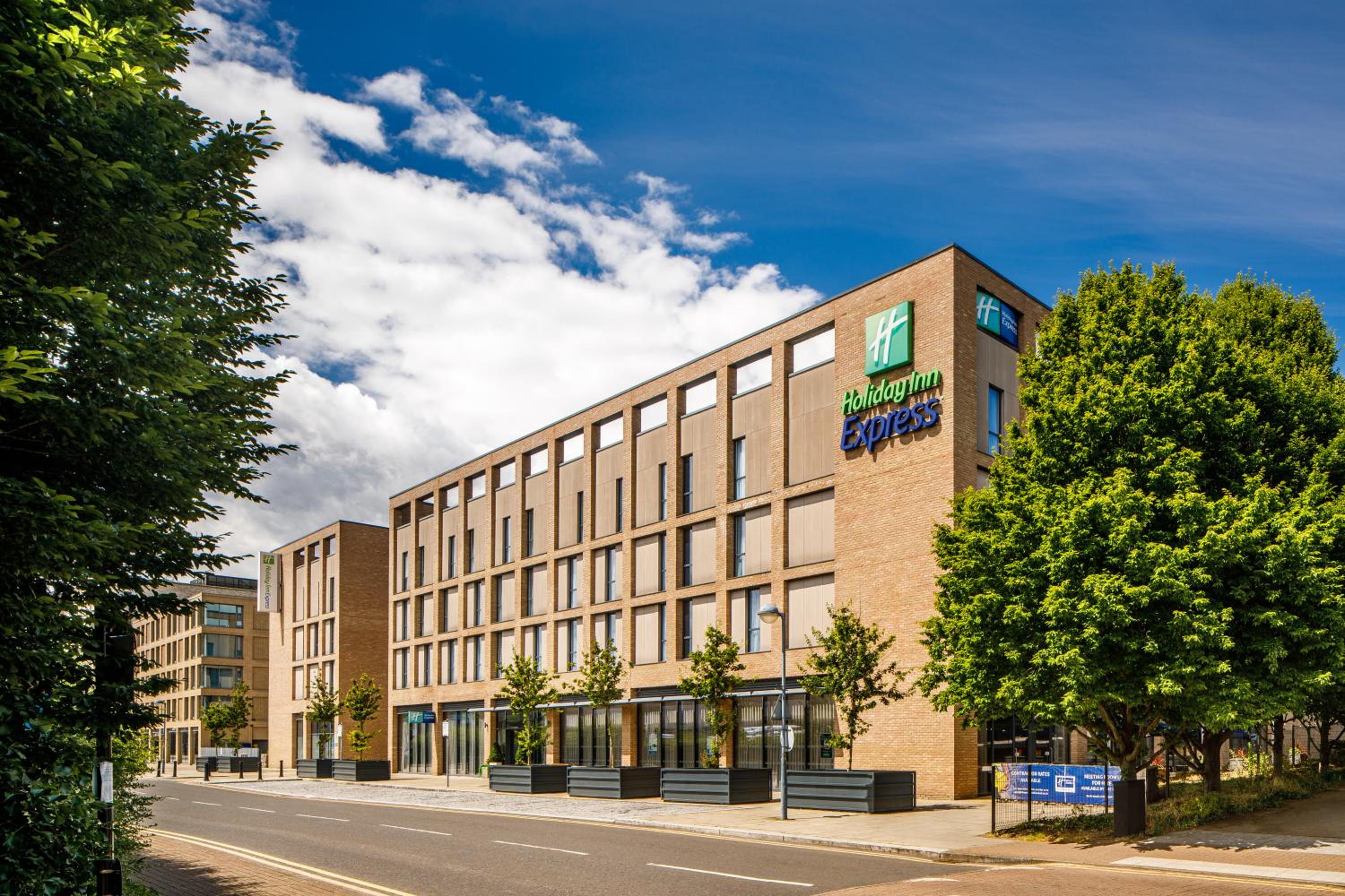 Holiday Inn Express London - ExCel By IHG - Best stays in East London ...