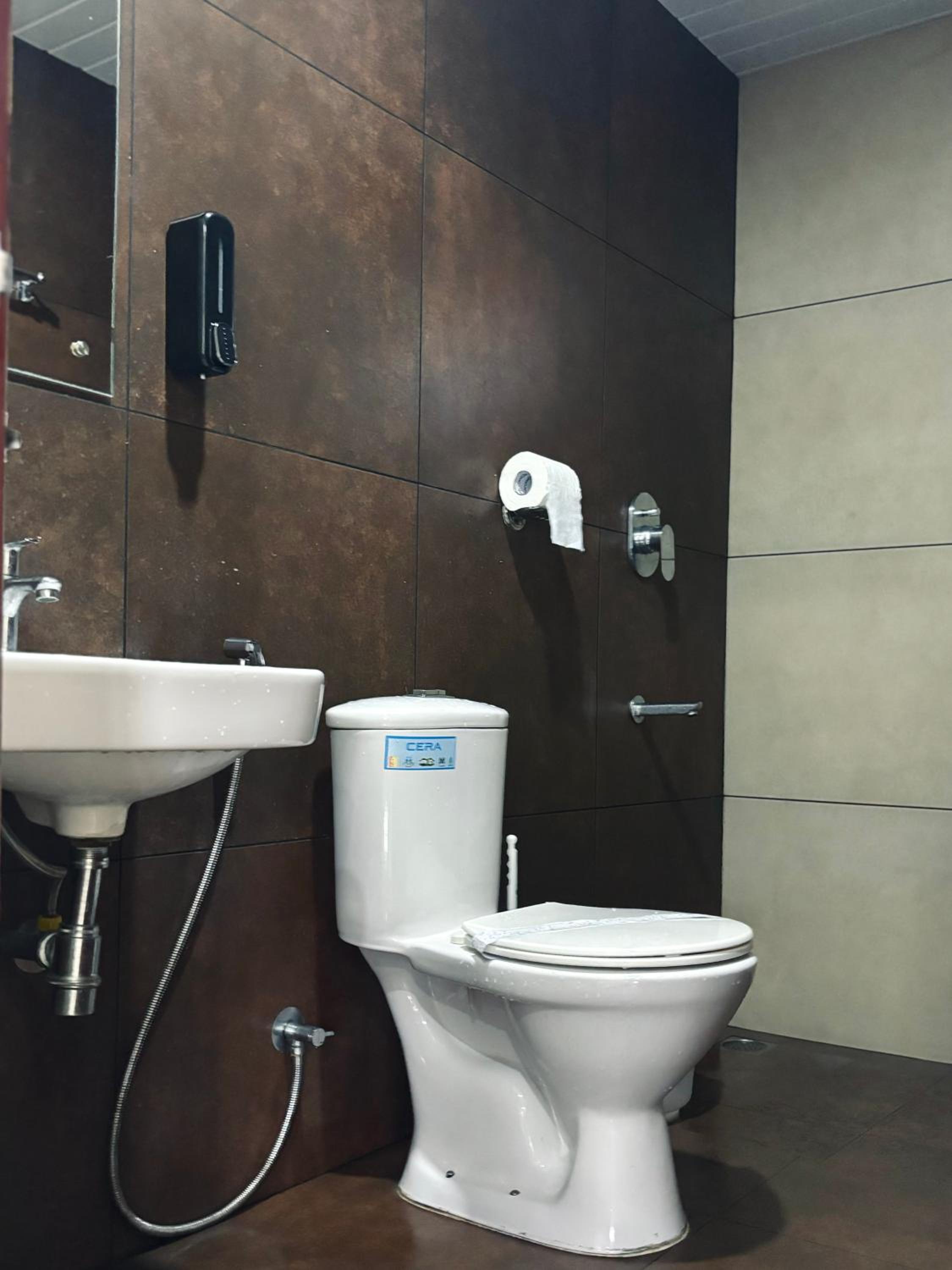 Uniro Rooms & Packages - Best stays in Cochin, India - Skiplagged