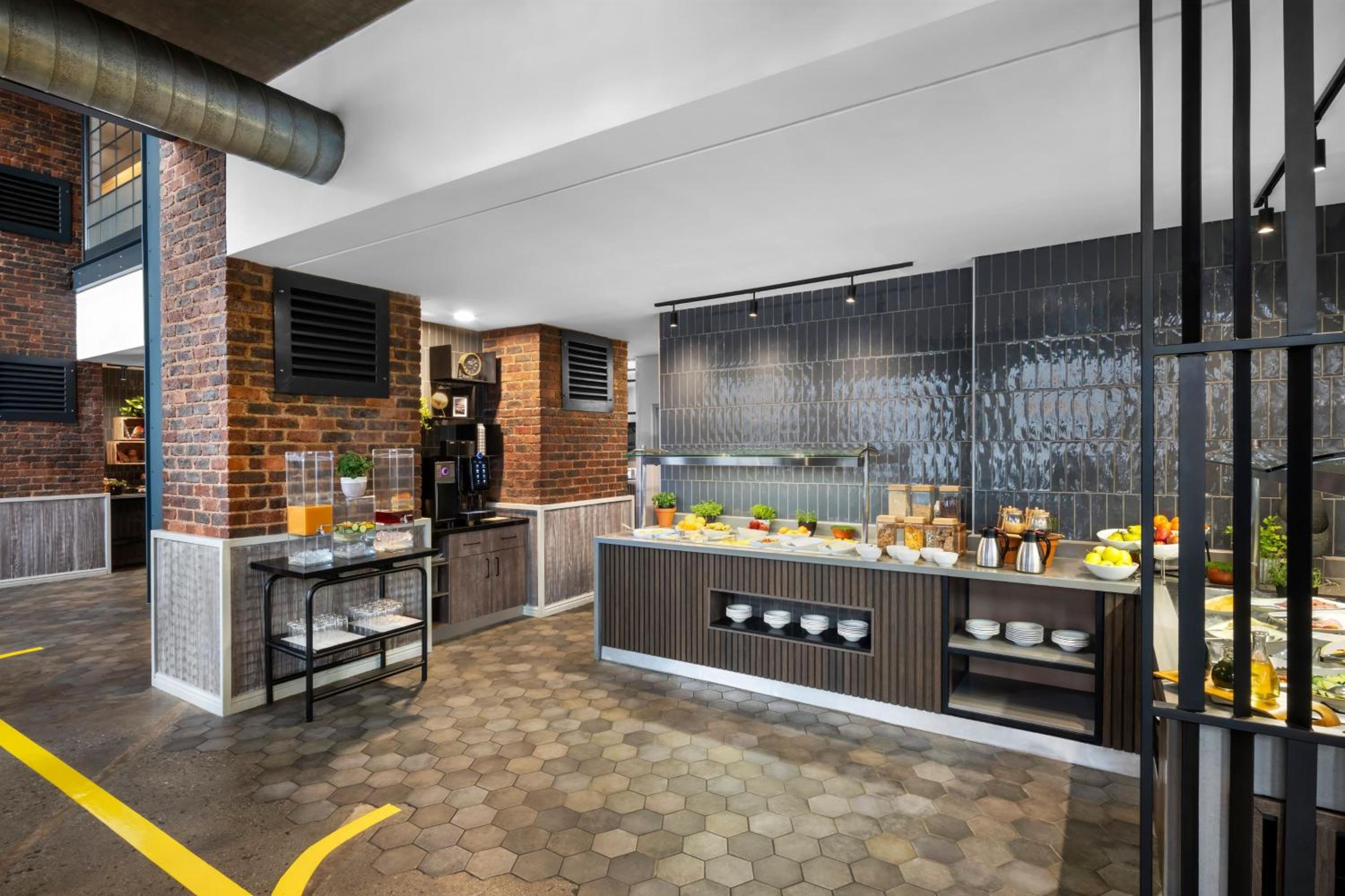 Protea Hotel O.R. Tambo Airport - Best stays in Kempton Park, South ...