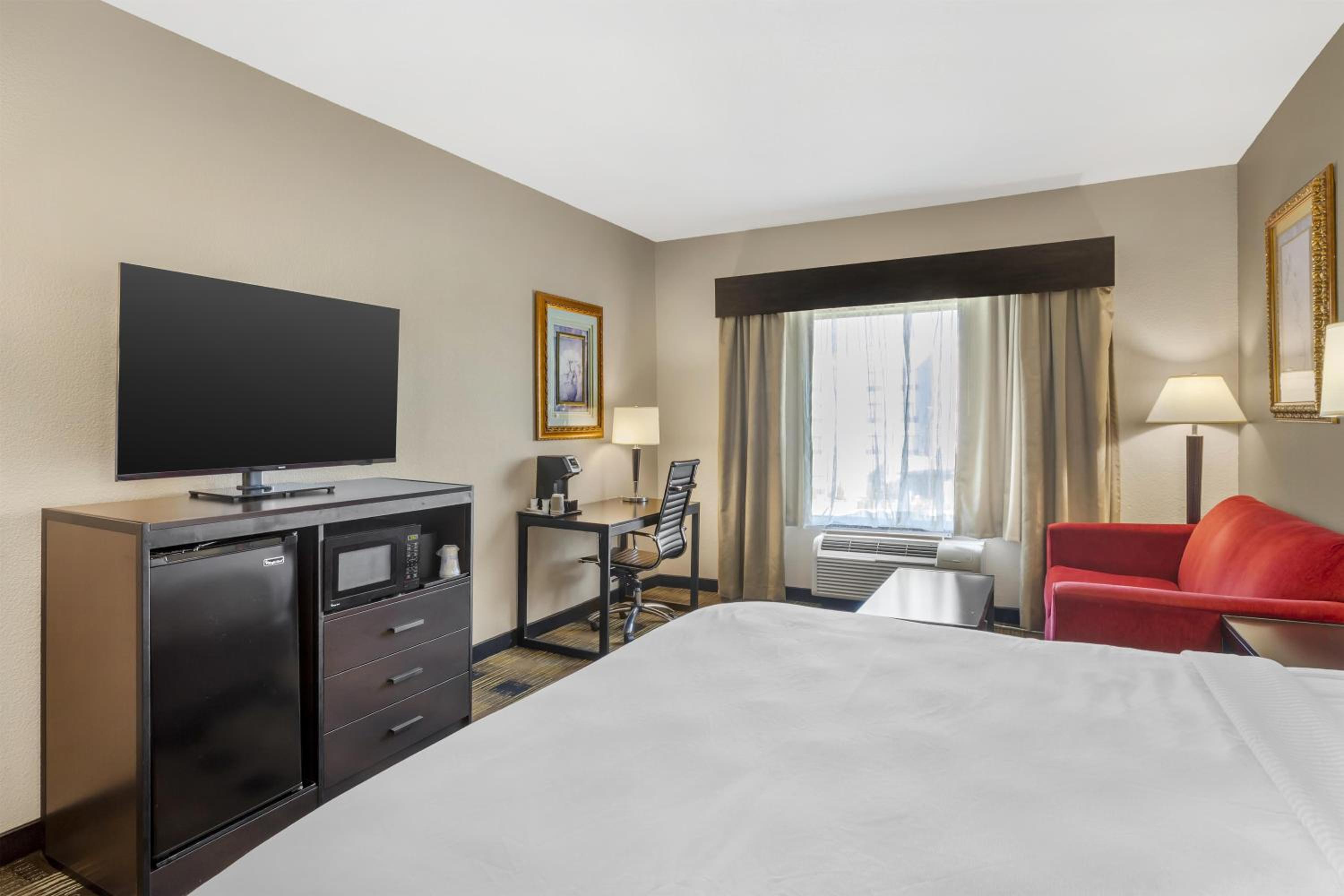 Best Western Plus Heritage Inn - Best stays in Houston, Texas - Skiplagged