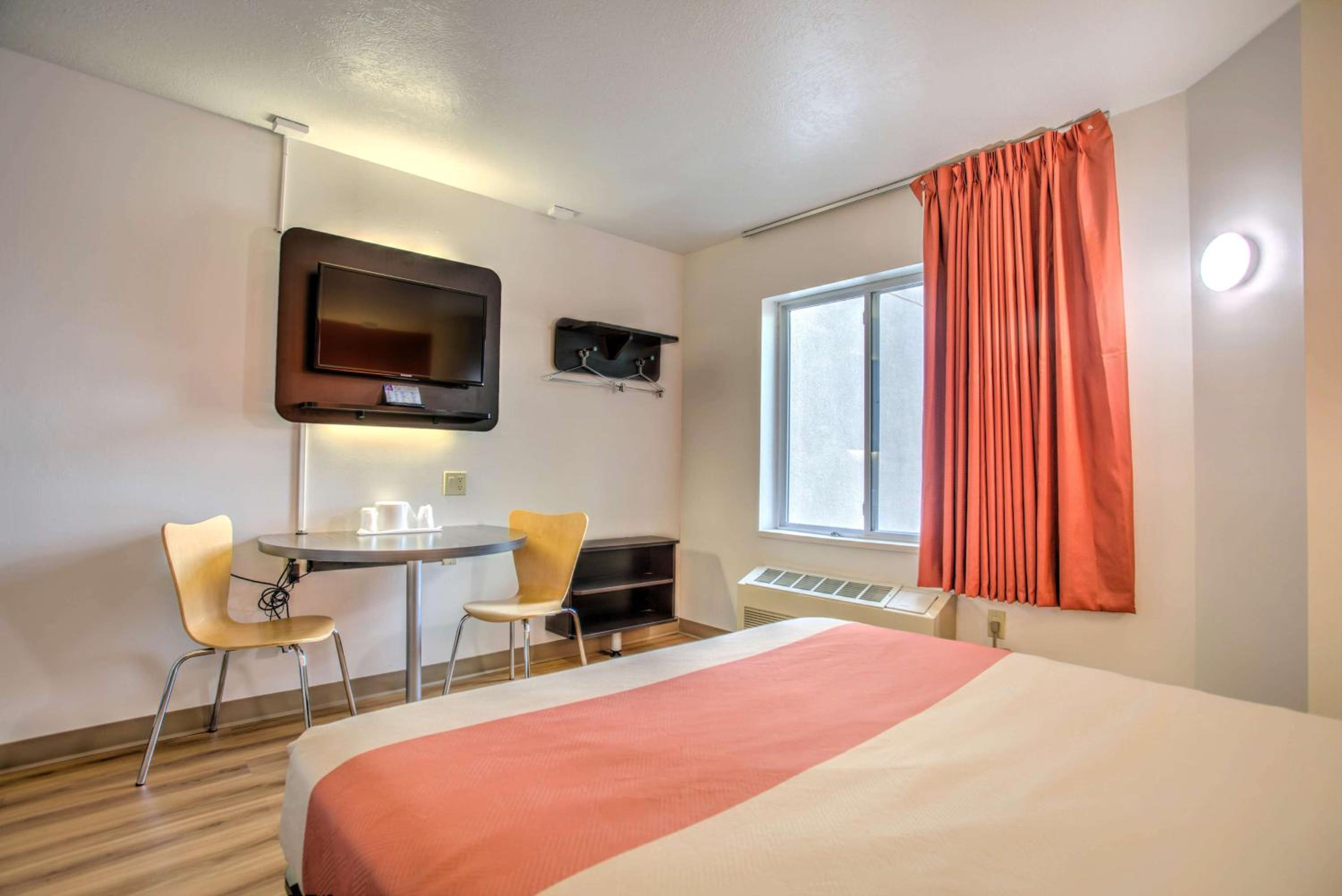 Motel 6-Bozeman, MT - Best stays in Bozeman, Montana - Skiplagged