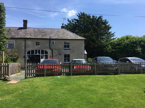 6 room deals at The Fiddleford Inn, Sturminster Newton from £33.00pp ...