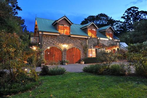 Mary Cards Coach House - Melbourne