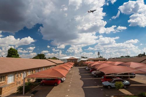 Rudman Townhouses - Family Apartment - Germiston