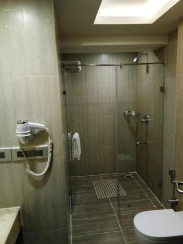 Fortune Select Grand Ridge Hotel (Tirupati) - Deals, Photos & Reviews