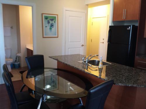 2 Bedroom 2 Bathroom Best Value Prime Location In Missisauga - Toronto