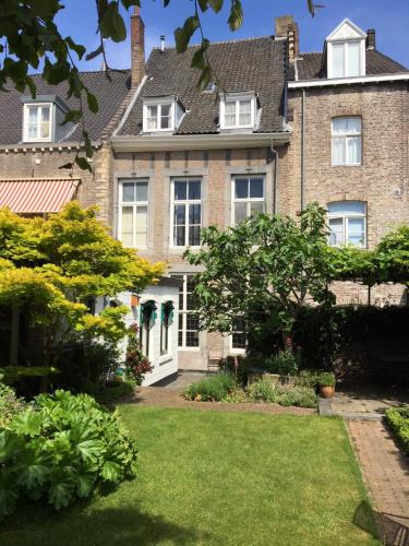 Bed & Breakfast In Monumental House Maastricht Centre - Maastricht