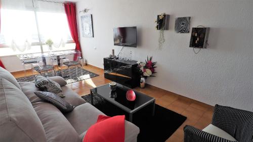 Cristina Port & Beach - Apartment - El Masnou