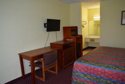 Budget Inn Express in Louisa, KY - 10 reviews, price from $52 | Planet ...