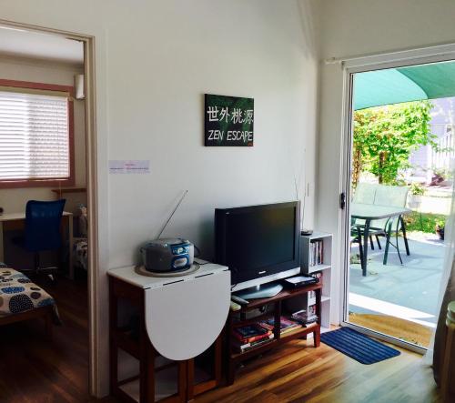 Zen Escape Guest House - Brisbane, Australia - Updated 2026: Prices and ...