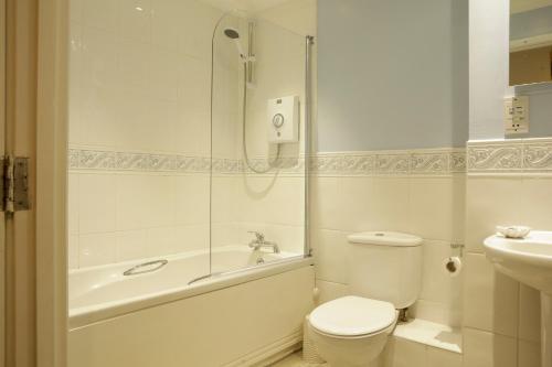 Newly Refurbished 1 Bed First Floor Apartment With Wifi - Portsmouth