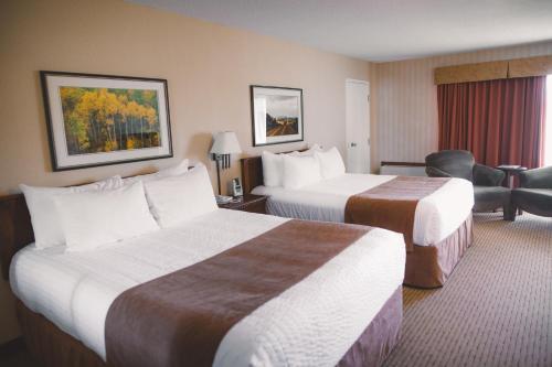 Elkhorn Resort, Spa, and Conference Centre - Wasagaming, Canada ...