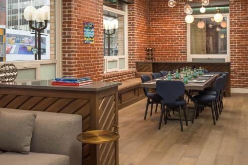 The Mark Spencer Hotel - Portland, USA - Updated 2026: Hotel prices and ...