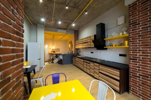 Hotel Bee Station - Киев