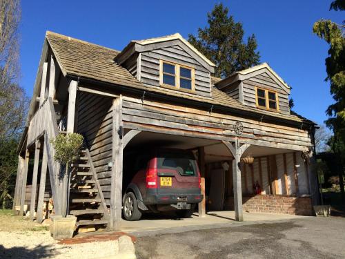 Greencourt Loft - The Cotswold Way, Stroud - Stroud