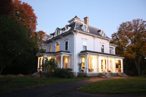Proctor Mansion Inn - Massachusetts
