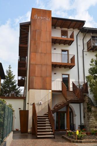 Theresia - Ledro