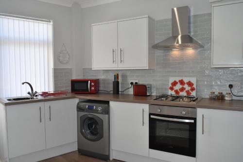 Adelaide Apartments - Blackpool