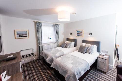 Top 10 Beachfront Hotels In Devon, England - Updated 2024 | Trip101