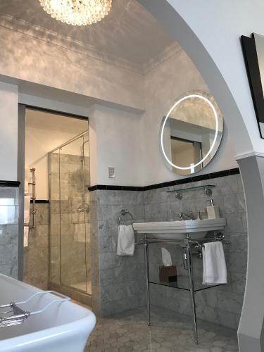 Josephines Luxury Accommodation | Australia - Venue Report