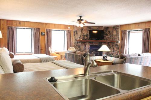 15 Places To Stay In Red River, New Mexico - Updated 2024 | Trip101