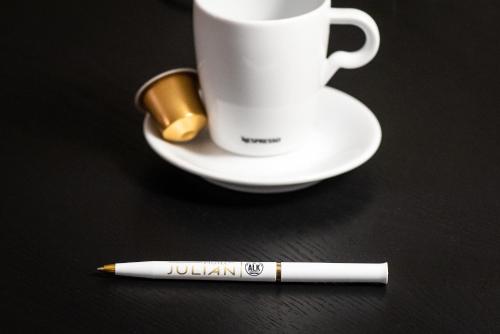 Arlo Chicago (Formerly Hotel Julian), 168 North Michigan Ave., Chicago ...