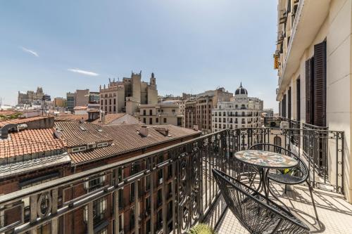 Penthouse Deluxe Granvia, By Monaro***** - Madrid