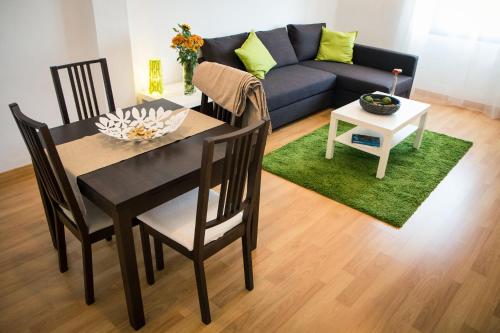 Holidays2malaga Heredia 3 Bedroom Opposite Malaga Port - Malaga, Espagne