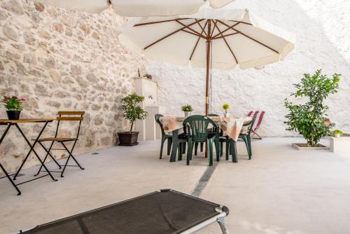 Carlentini House B&b - Comiso
