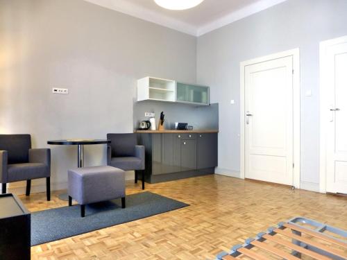7 Rooms Mtp - Poznań
