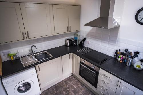 Douglas Apartment - Balloch