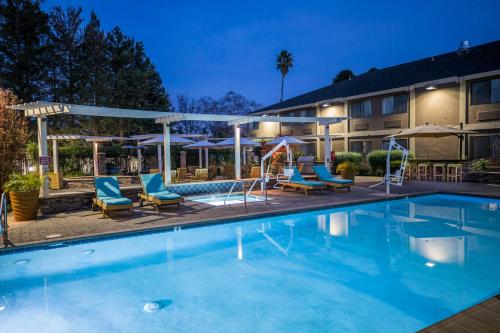 Maple Tree Inn Hotel - Sunnyvale, CA