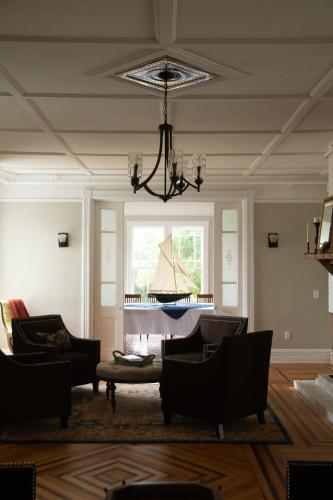 The Ocean Bay House - Long Island, NY